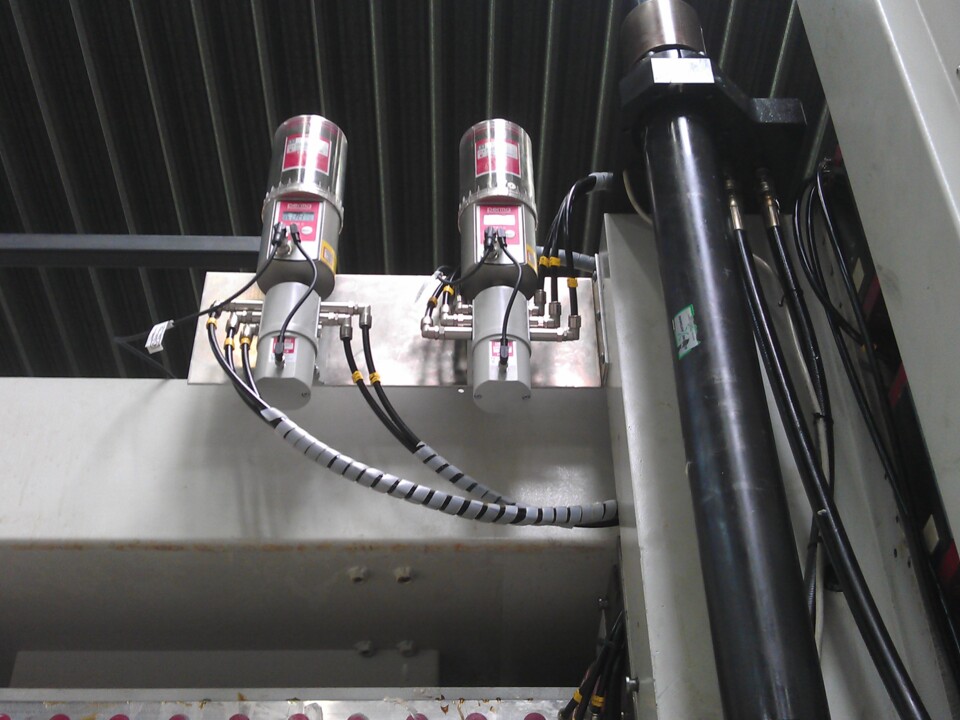 perma Lubrication systems for Linear guides - perma